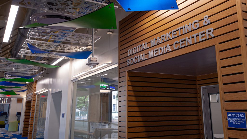 MDC Partners with Hootsuite to Offer Students Free Certification | MDC News